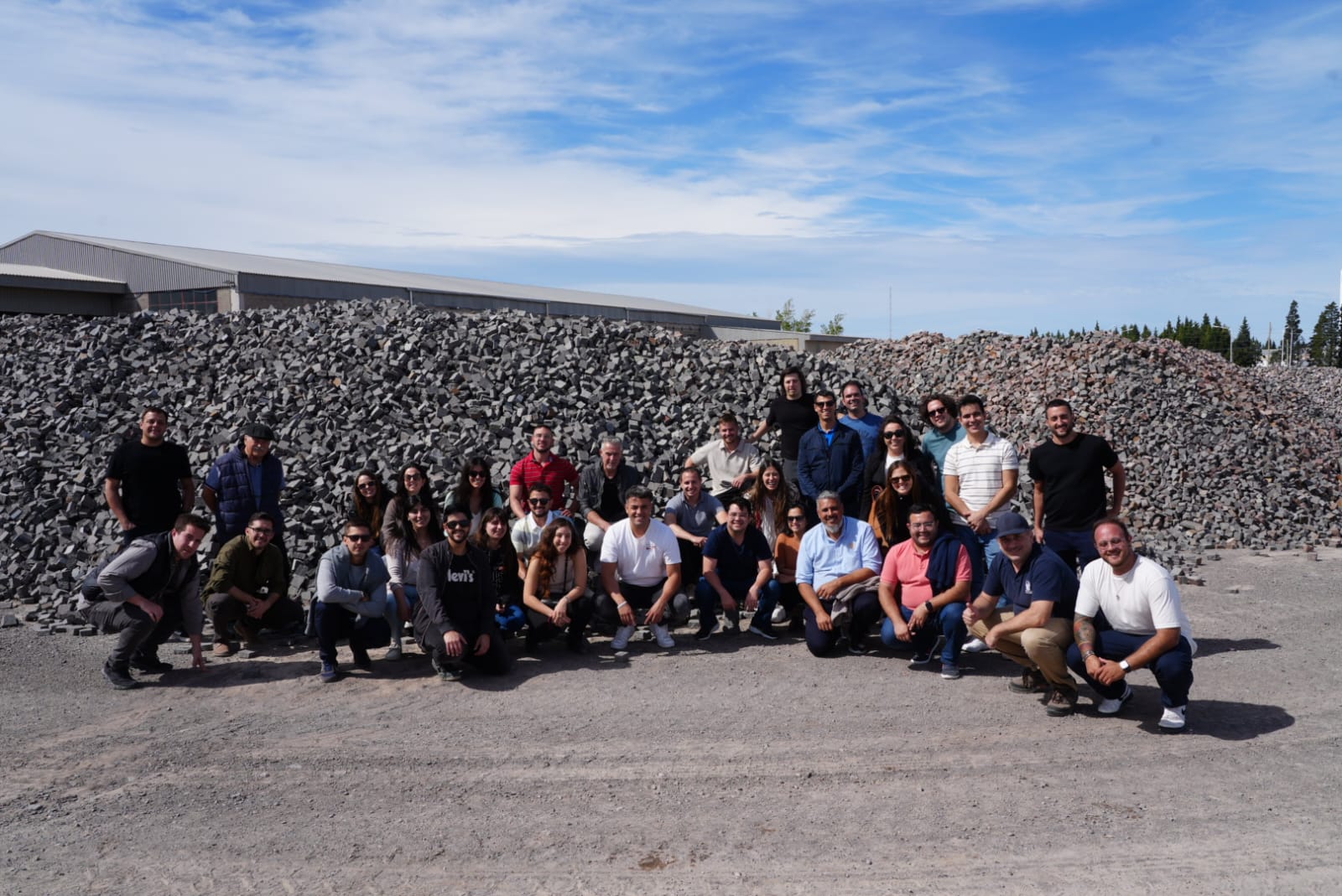 CIMA Joven y UIA Joven visitaron Techstone – CIMA Patagonia